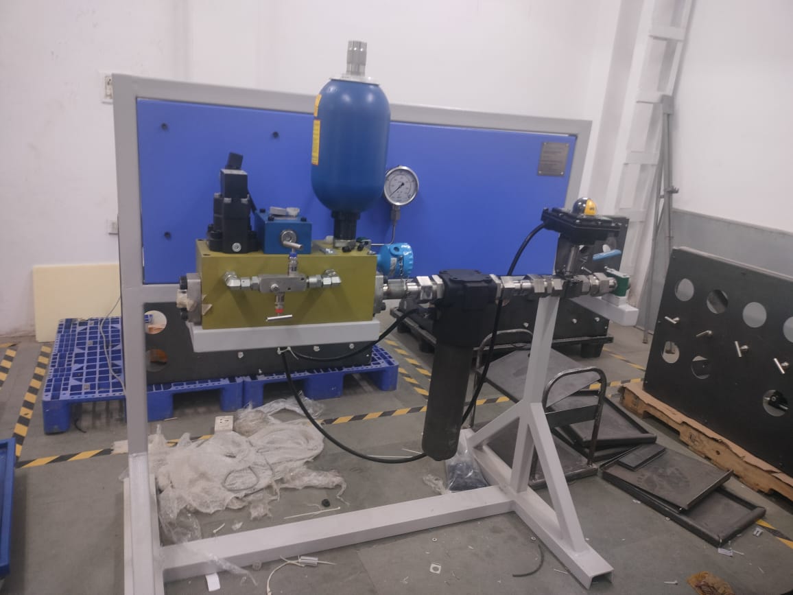 Hydraulic Loading System